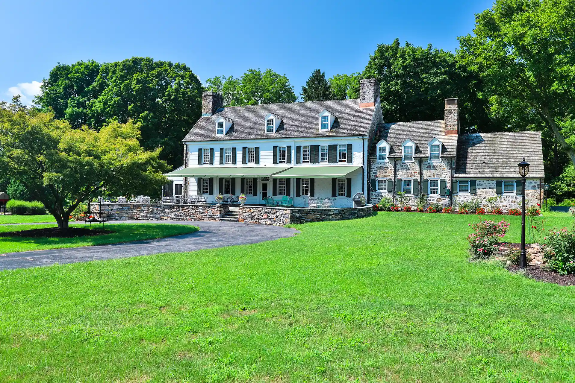 Colonial Rose House - Historic Charm and Modern Comfort in Berks County, PA