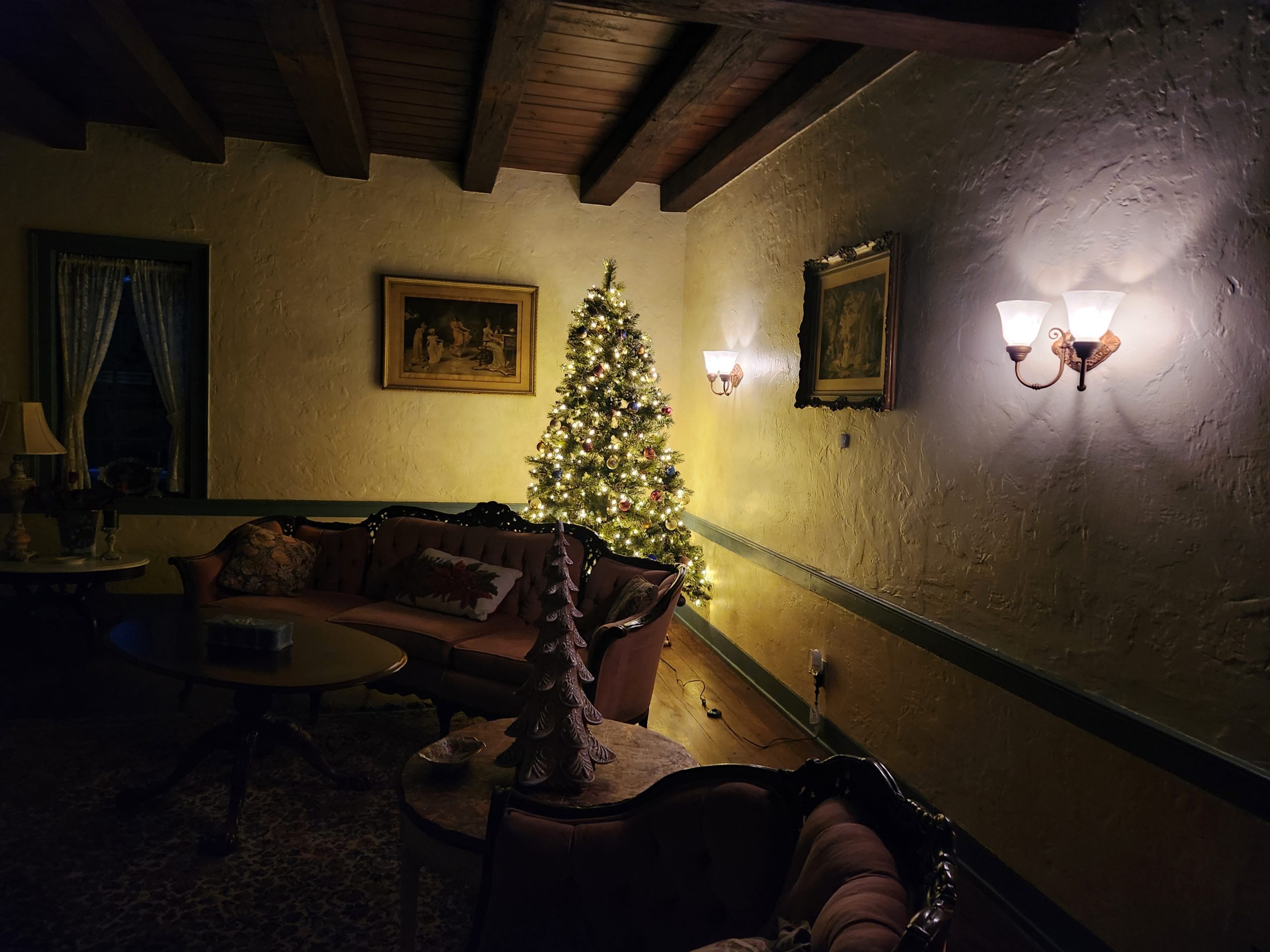 Colonial Rose House Gallery - Explore Our Historic Estate